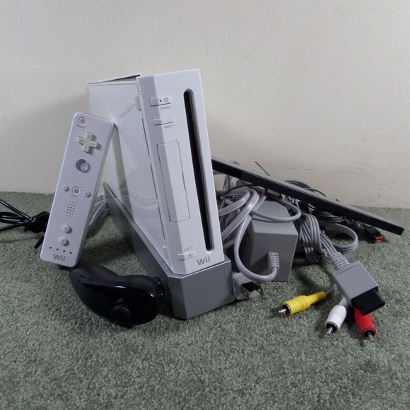 Nintendo | Video Games & Consoles | Wii Console With One Controllers ...